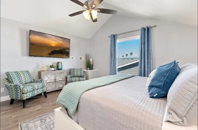 Rooms Crosby — Living Fully Balanced