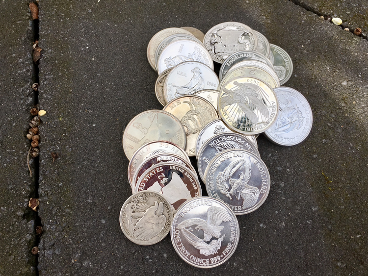 HOLY SATURDAY / THIRTY PIECES OF SILVER +++ — Nomen Christi Apostolate