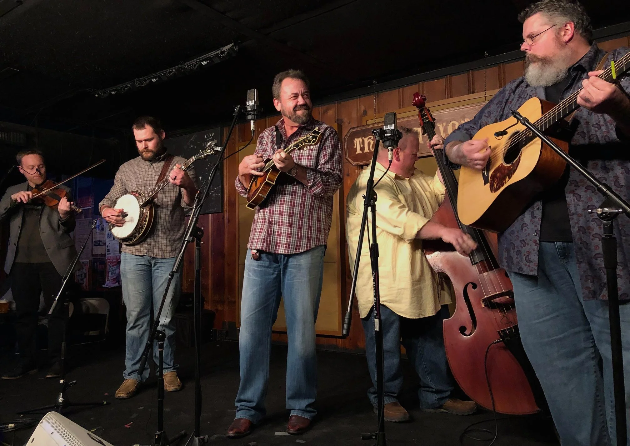 Dan Tyminski Band — Music on the Town