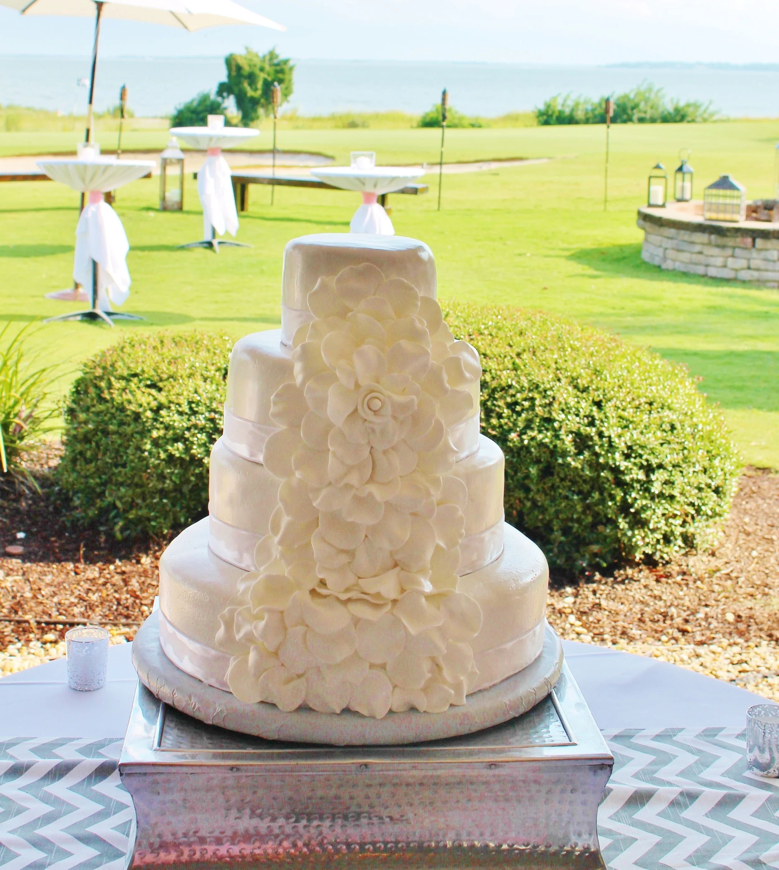 Wedding chantilly cake 60 photos - Astyledwedding.com