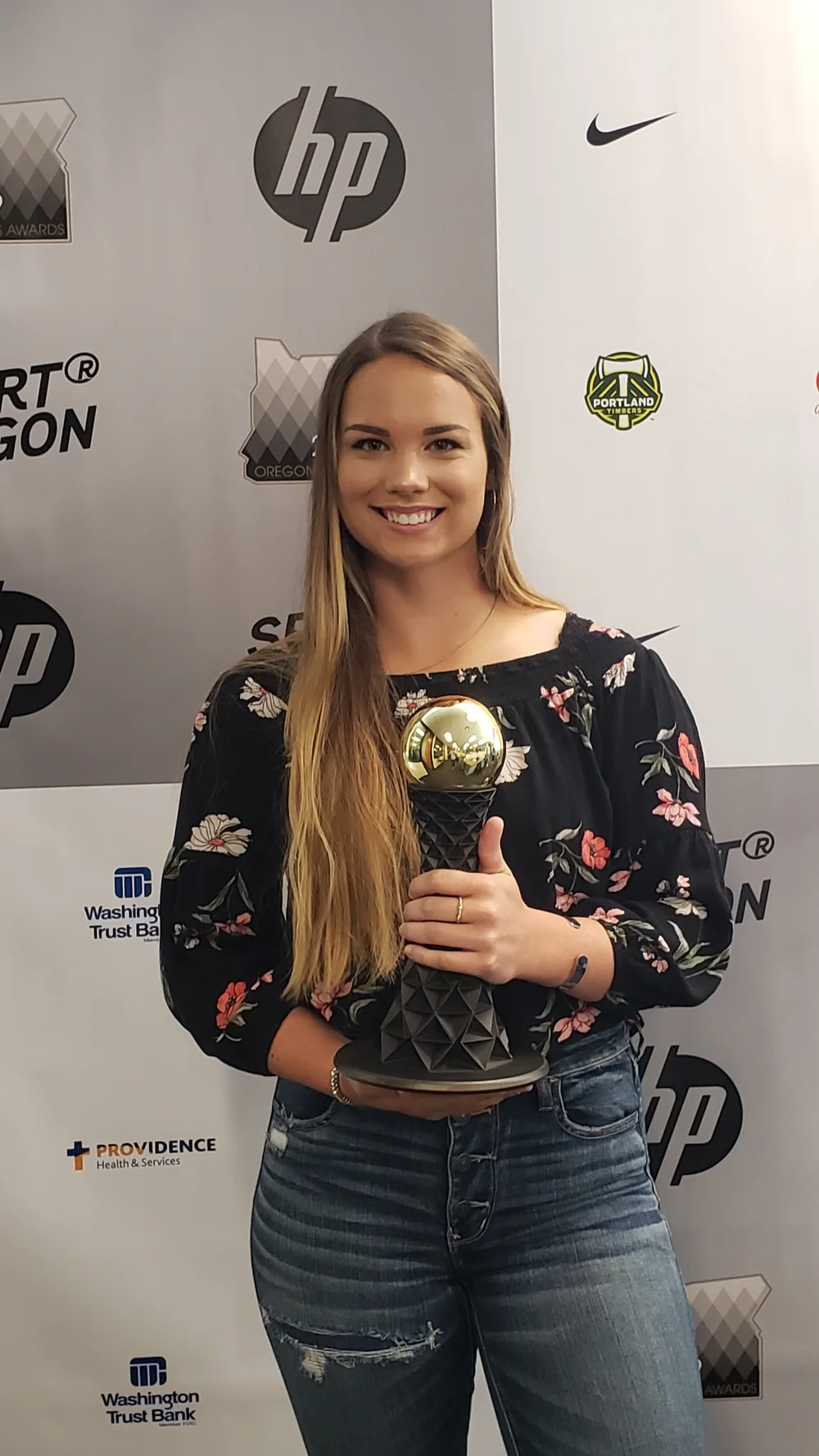 Ariel Carlson adds Prep Softball Player of the Year honor to resume ...