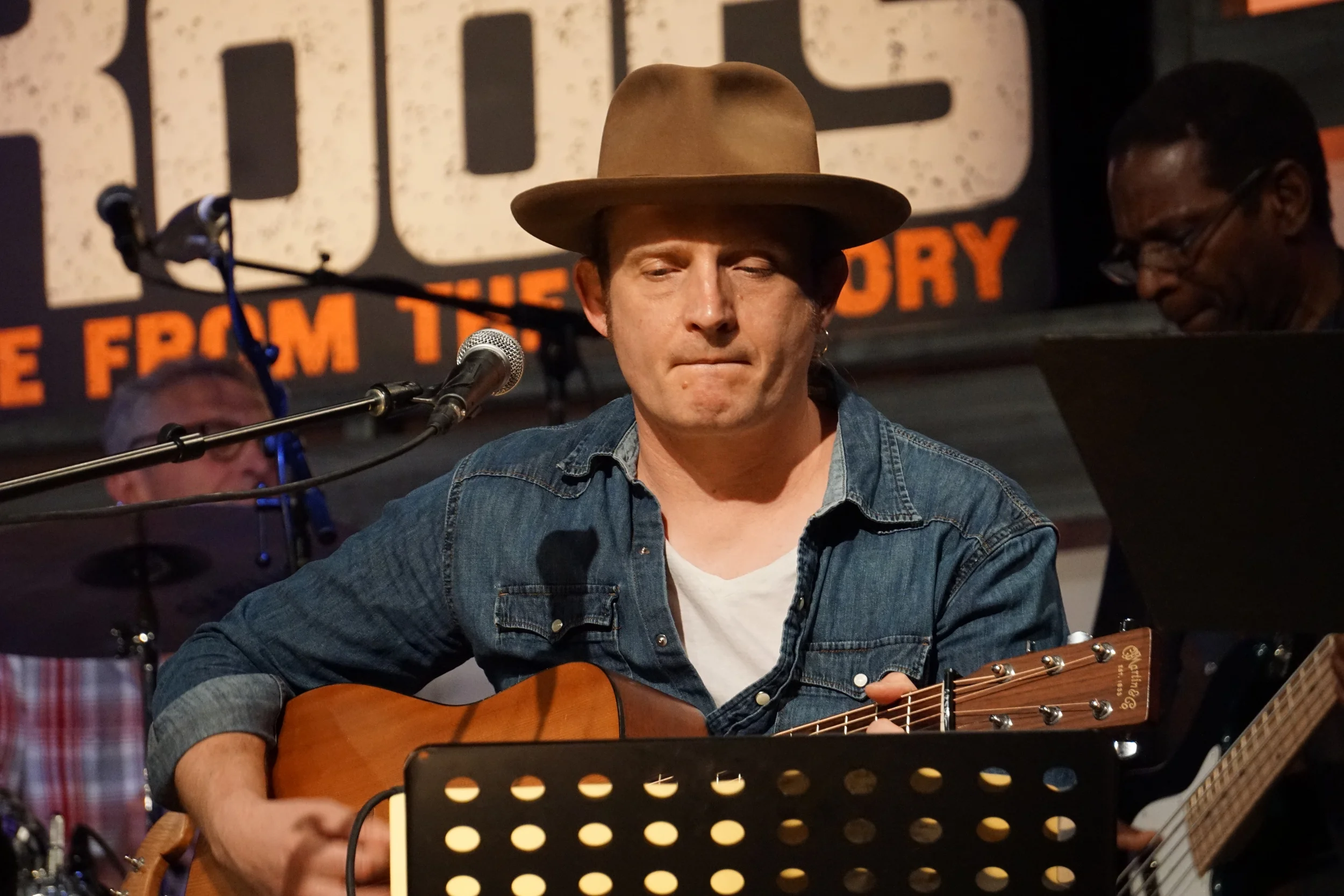 Andrea Zonn, "Rise" Album Preview — Nashville LIVE Music