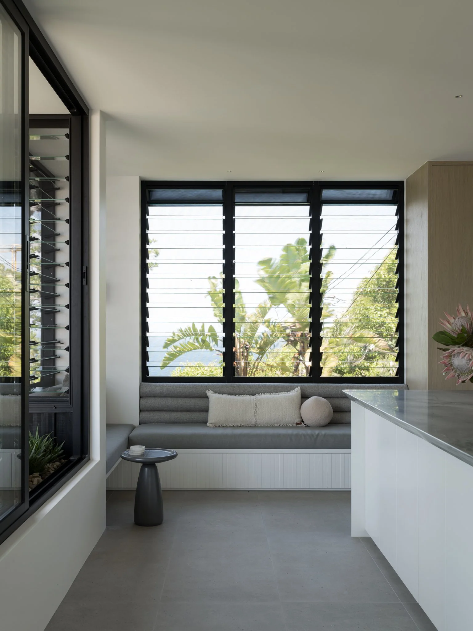 Pacific Tree House, Palm Beach — SJS Interior Design