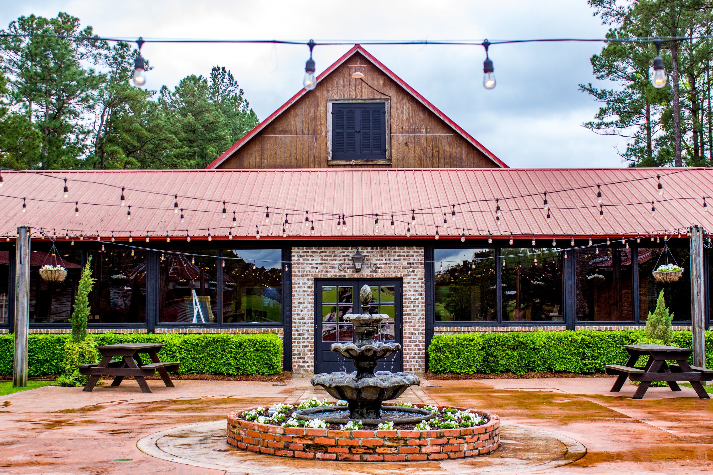 The Courtyard & Pavilion — Hidden Acres Weddings