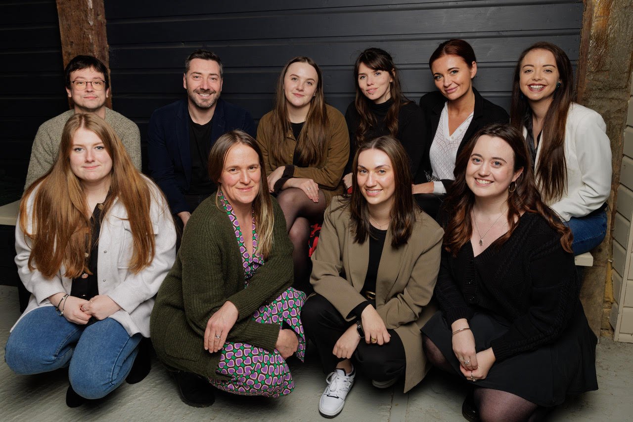 The Team — Extra People