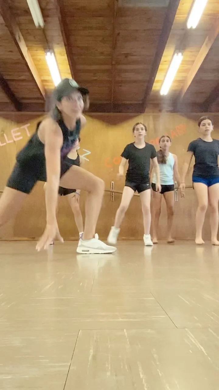 Project Moshen - Philadelphia's All Female Jazz Dance CompanyProject Moshen