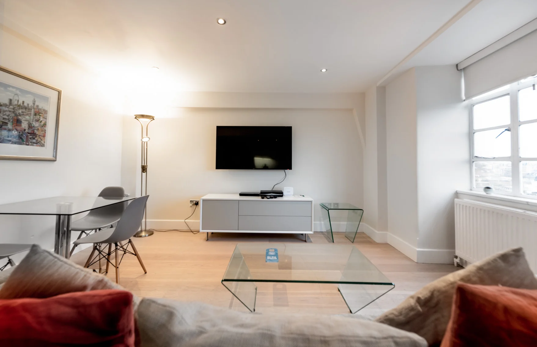 Shooting the Nell Gwynn house on Sloane Avenue, London. — Property ...