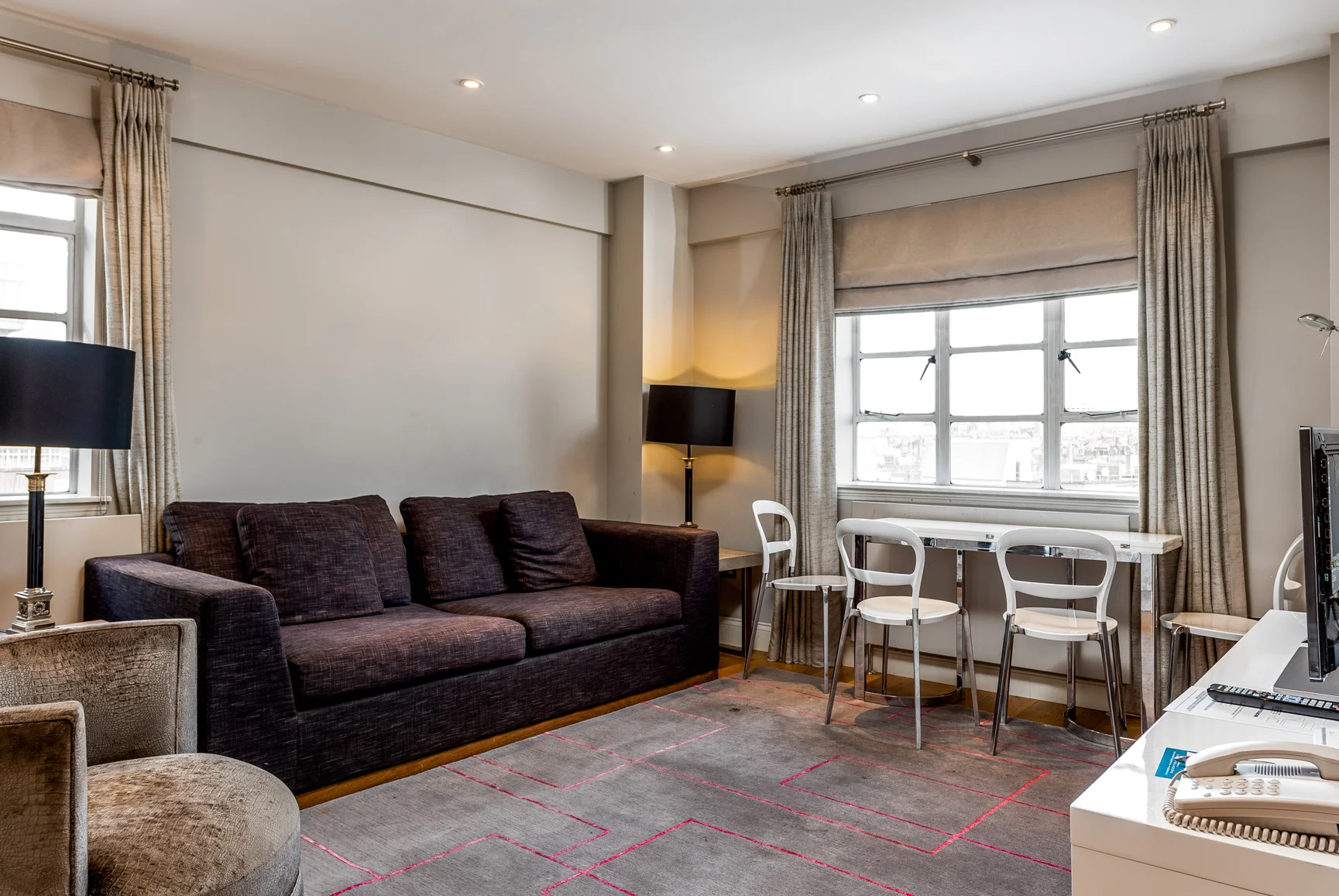 Shooting the Nell Gwynn house on Sloane Avenue, London. — Property ...