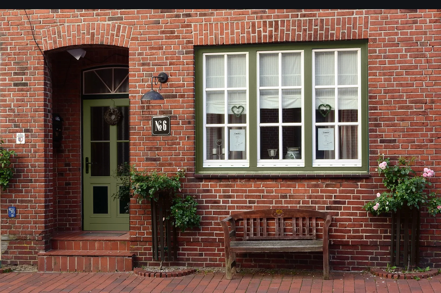 Stunning Paint Colors That Will Make Your Brick Exterior Beautiful ...