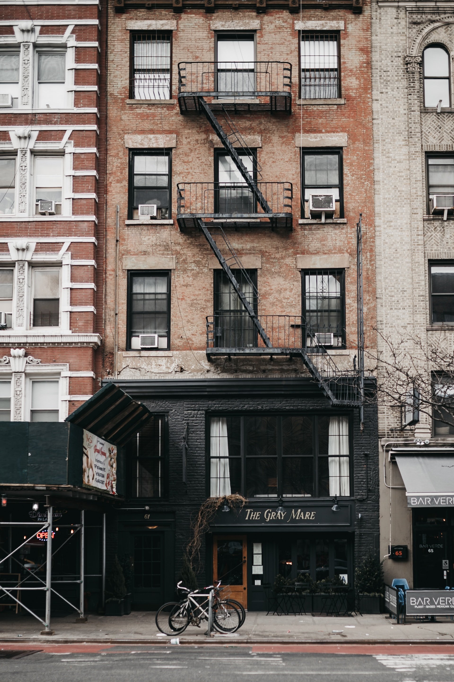 Brick and Paint Combinations: Earthy Exterior Pairings That Work — True ...