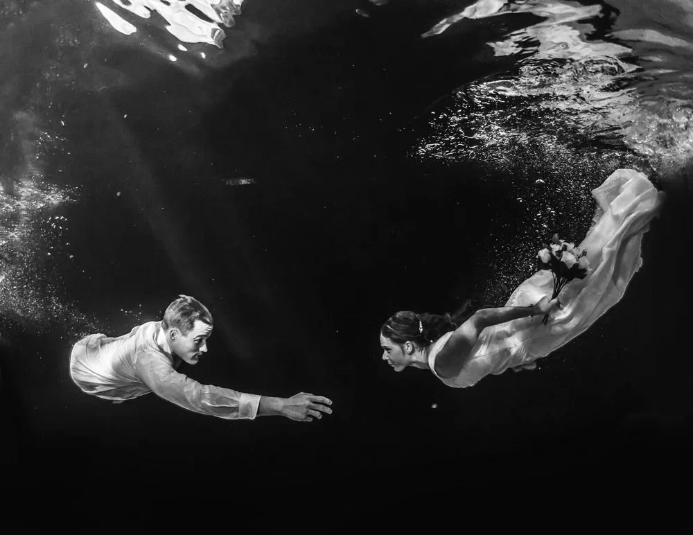 Black And White Underwater Photography Fashion