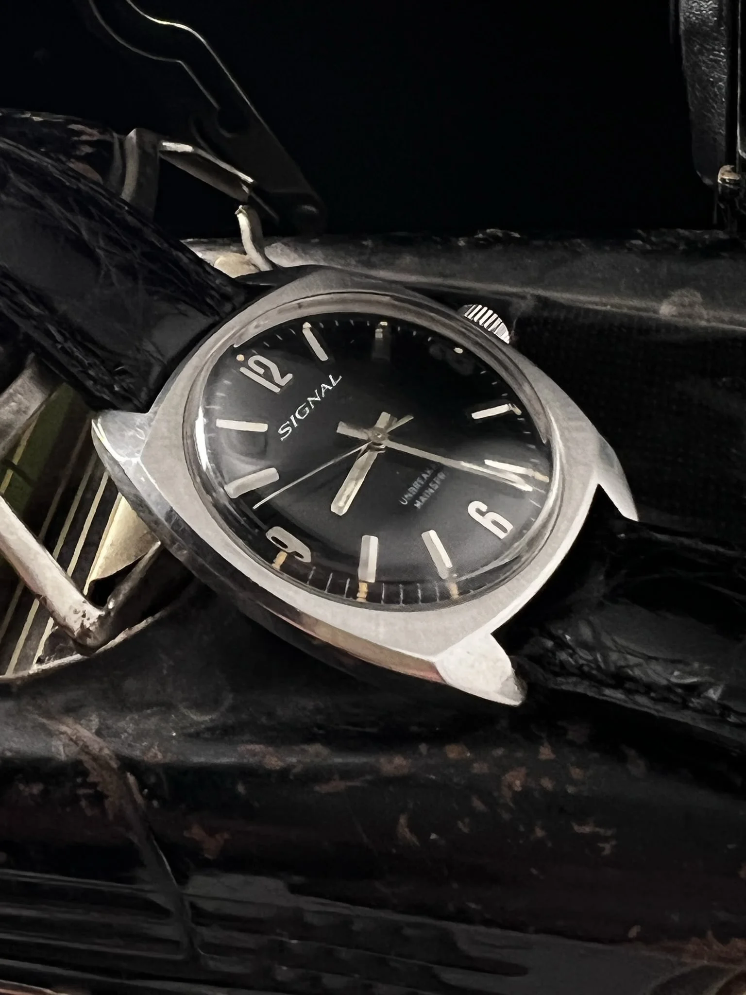 60's Swiss Signal — Cool Vintage Watches