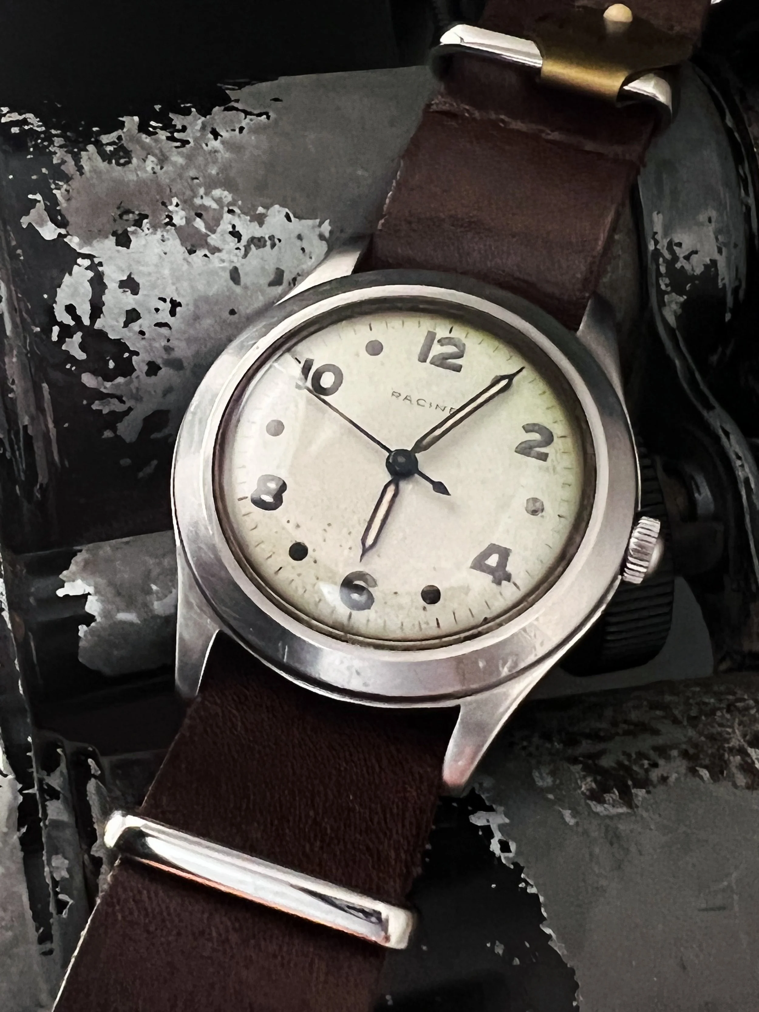 Military & Chrono — Cool Vintage Watches