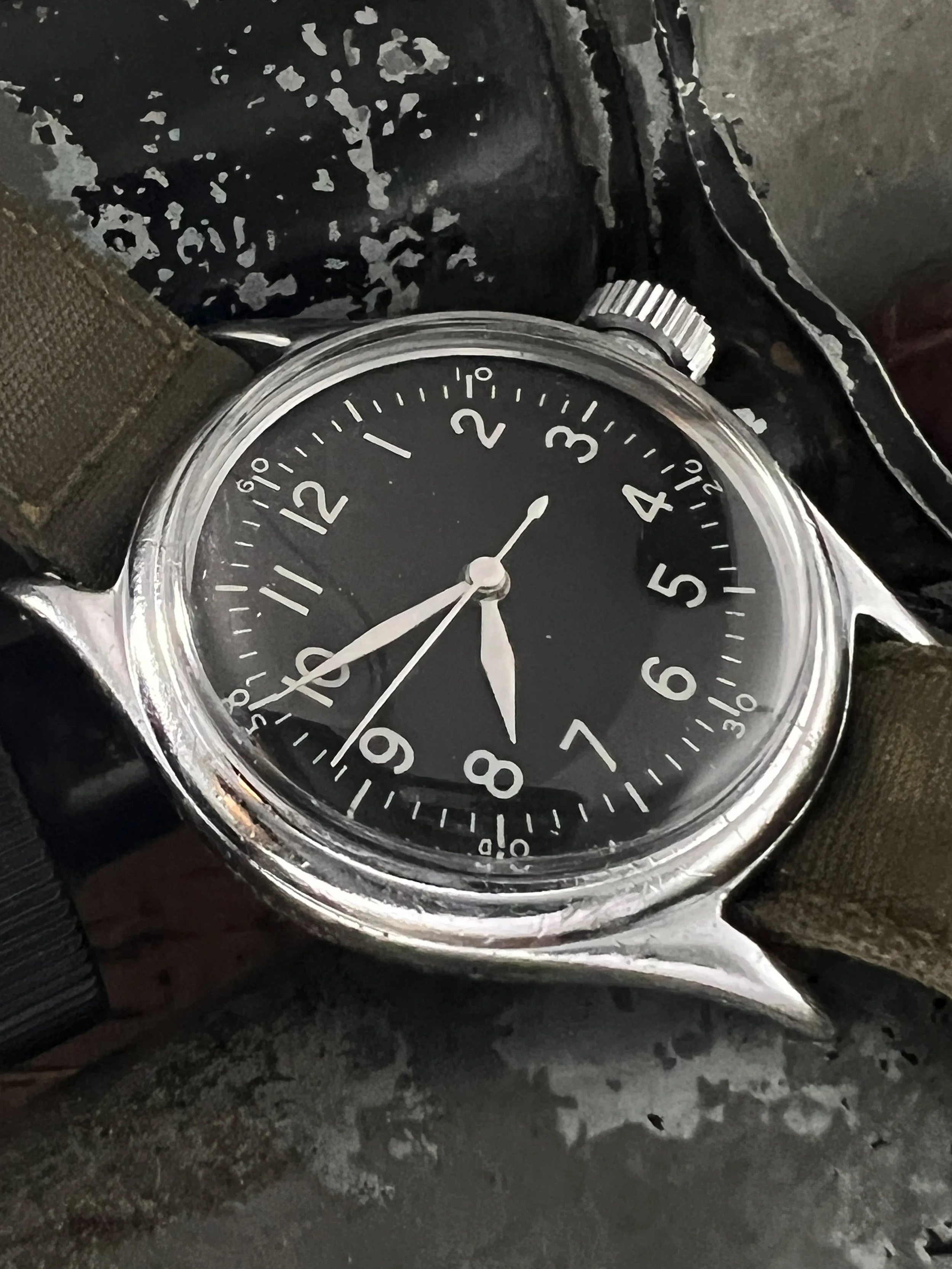 Military & Chrono — Cool Vintage Watches
