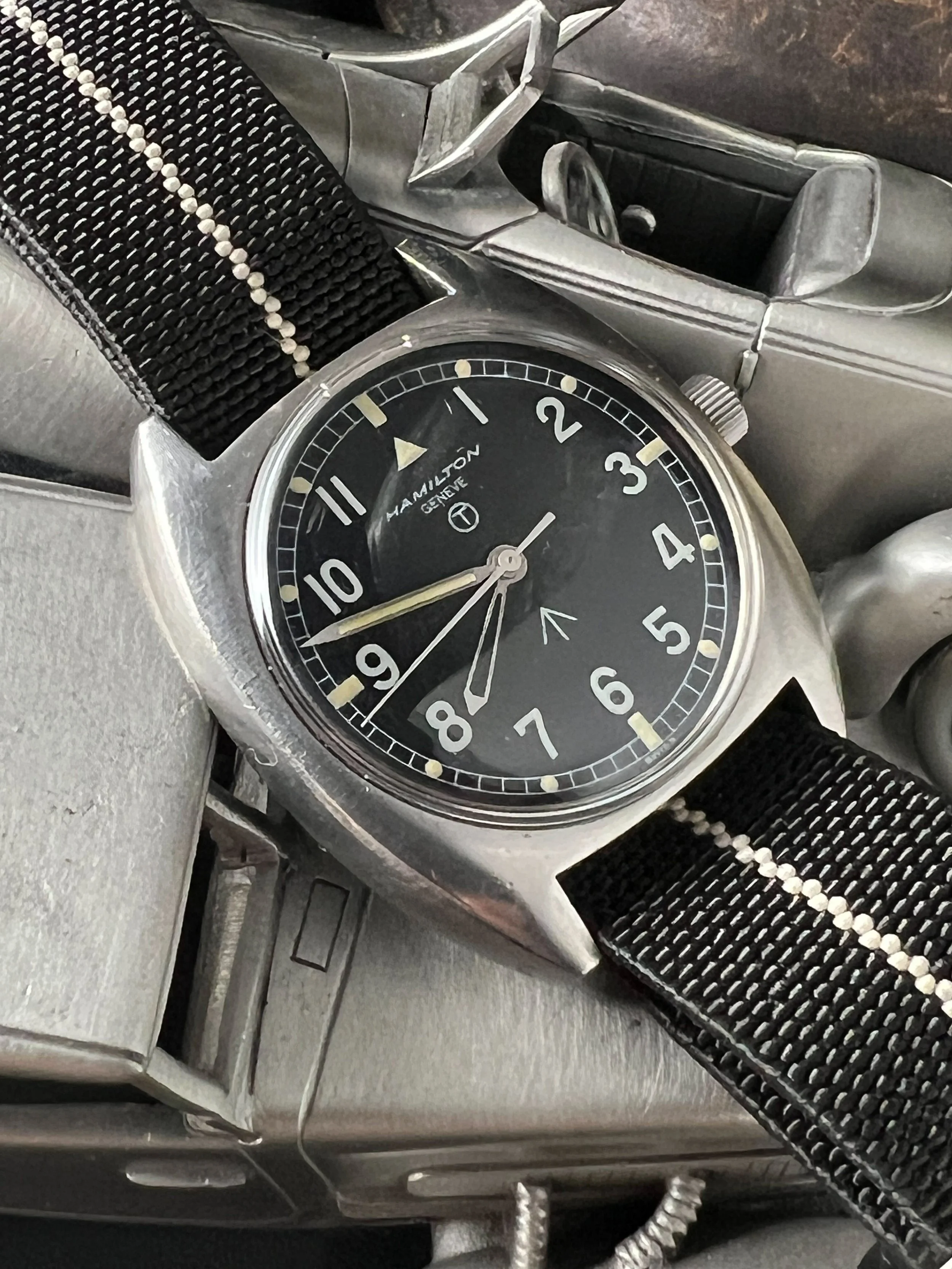 Military & Chrono — Cool Vintage Watches