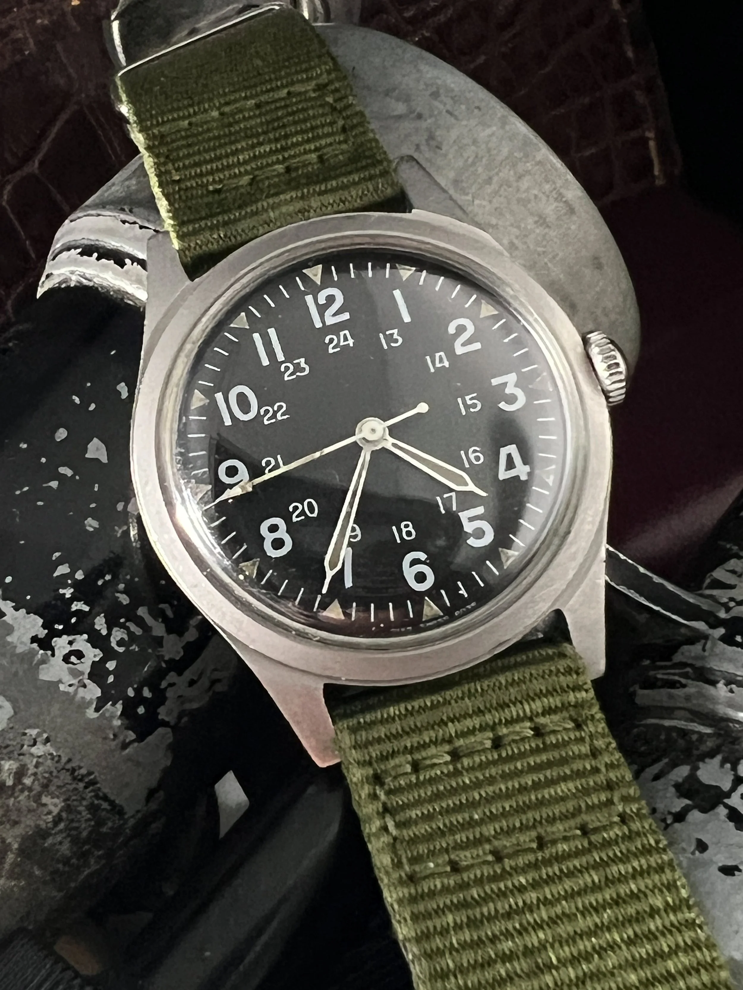 Military & Chrono — Cool Vintage Watches