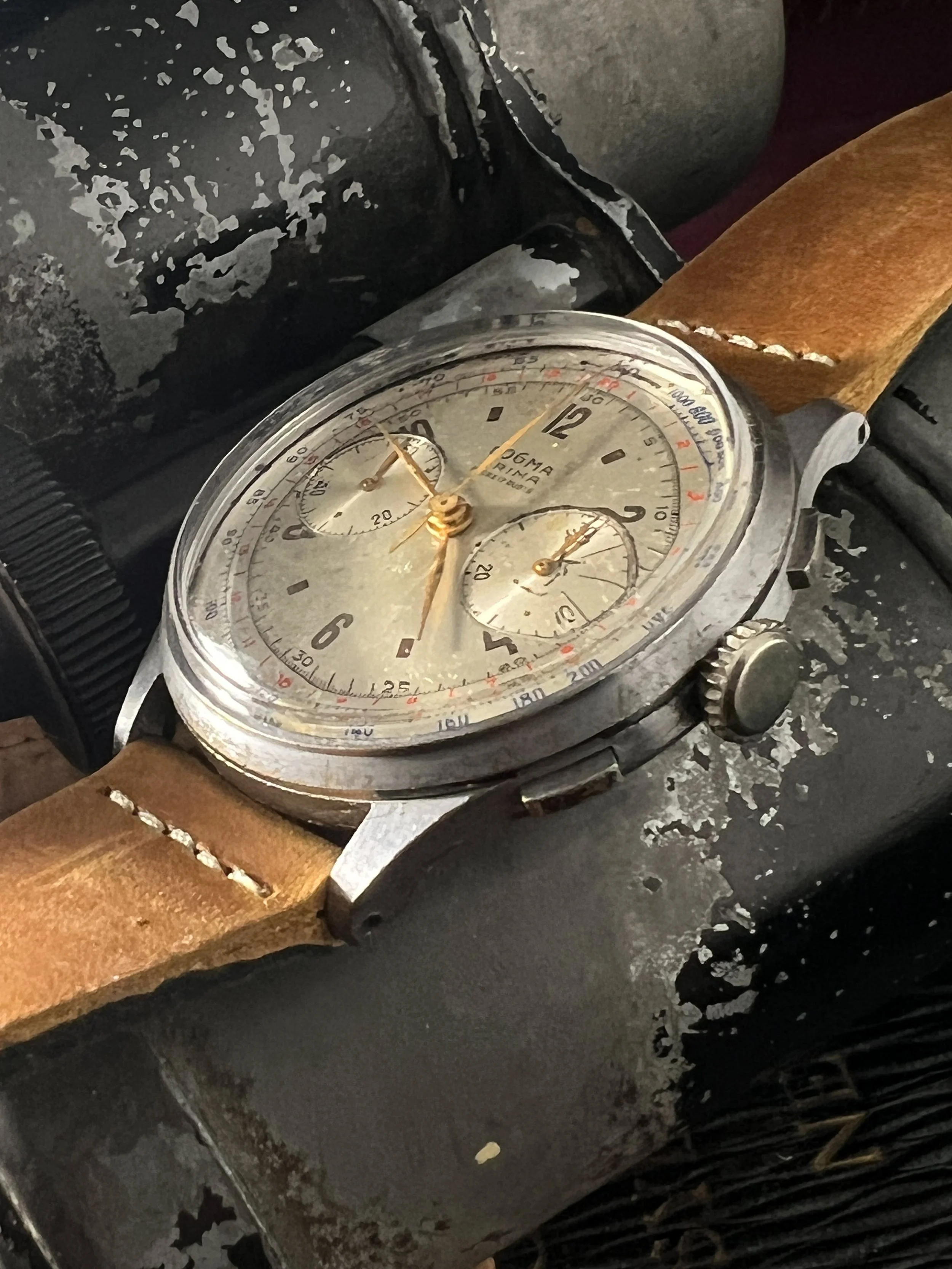Vintage Dogma Prima Chronograph 38mm — Cool Vintage Watches