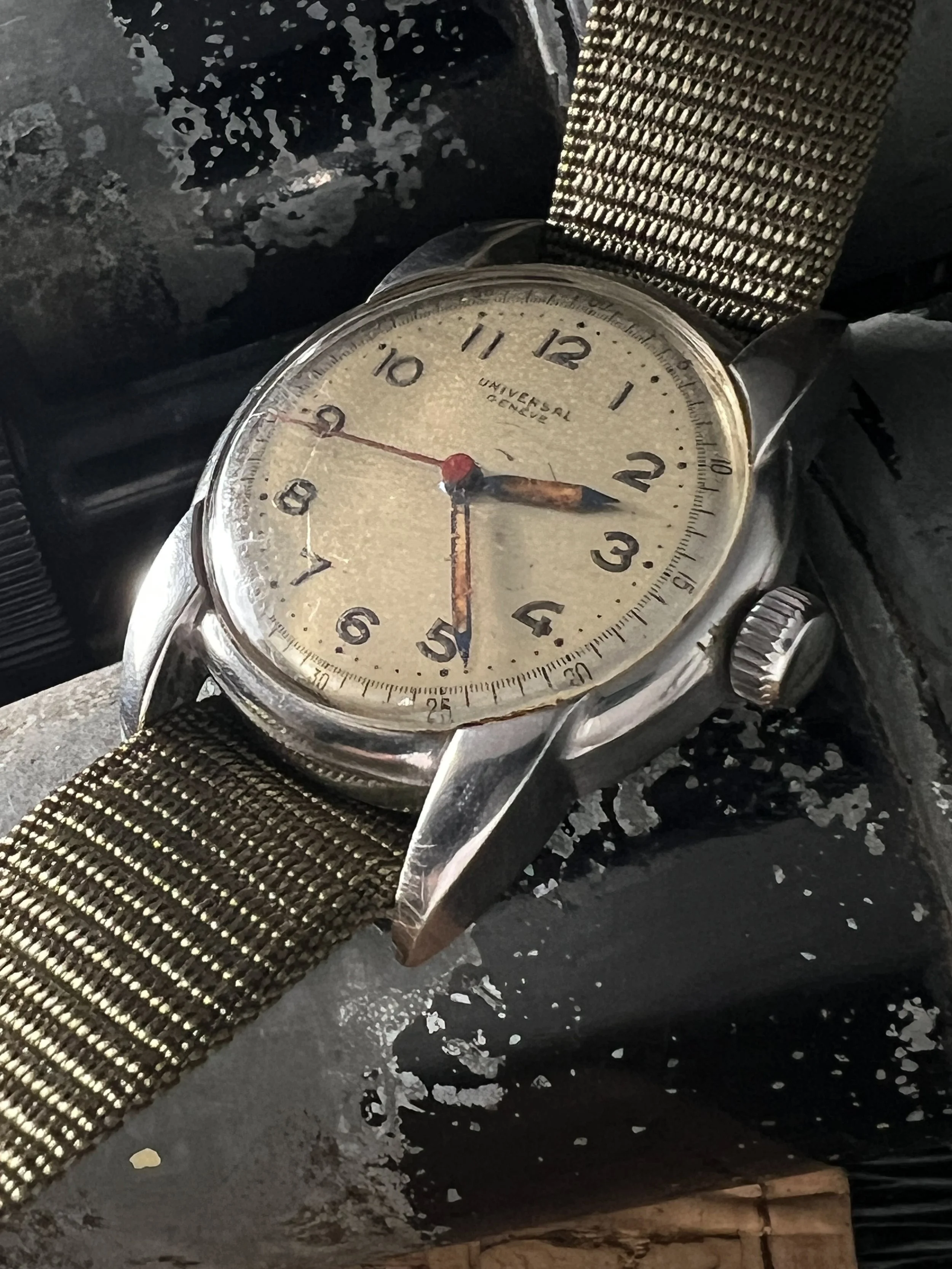Military & Chrono — Cool Vintage Watches