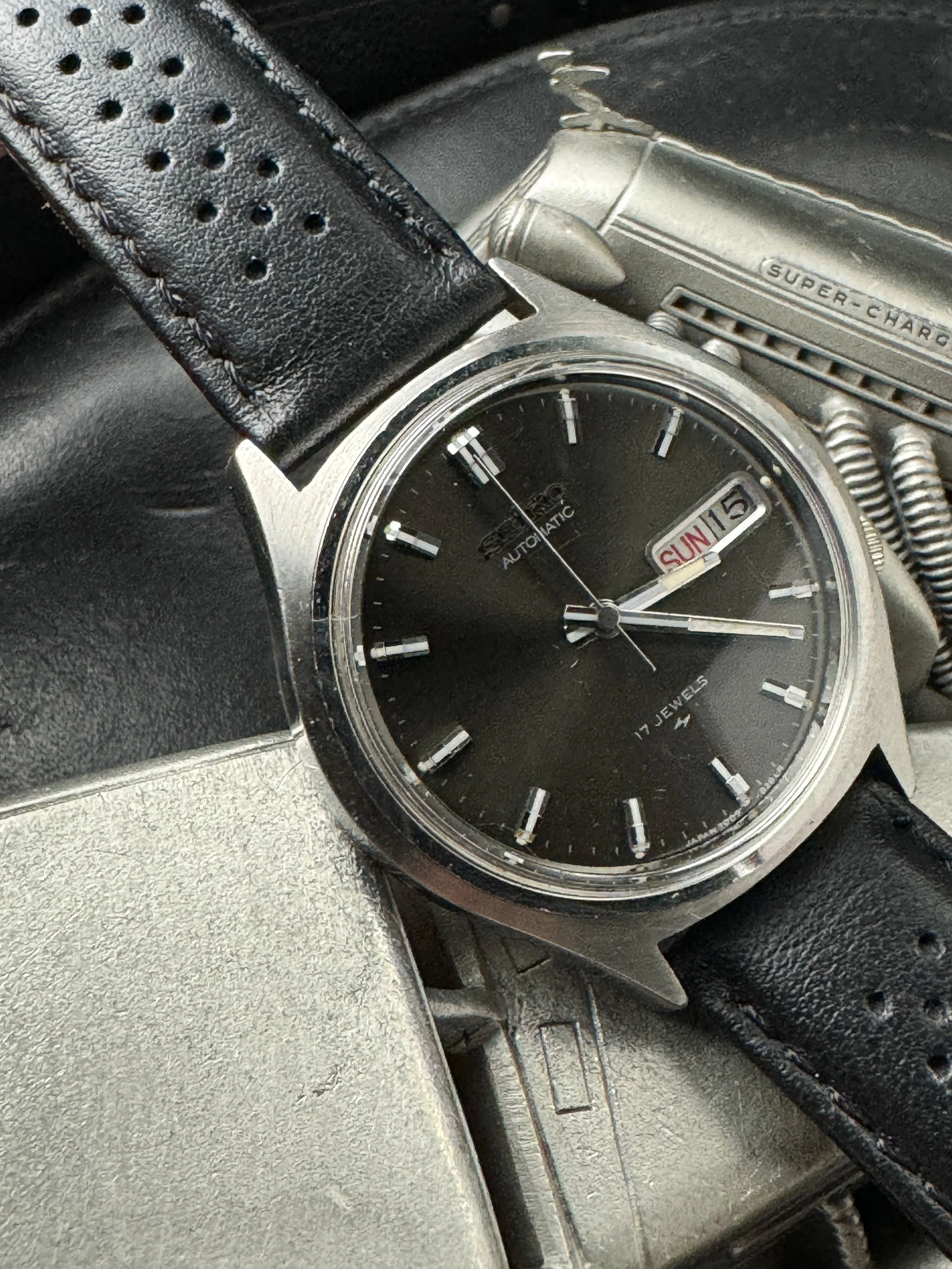 Seiko Automatic Day Date — Cool Vintage Watches