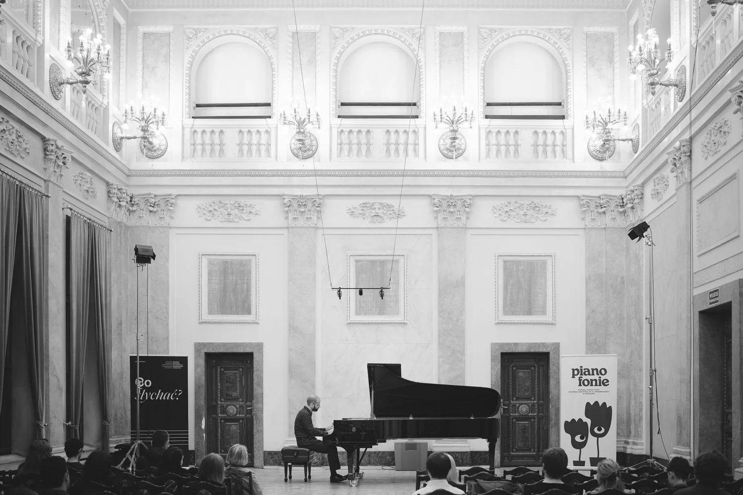 Asher Ian Armstrong · Pianist, Teacher & Scholar