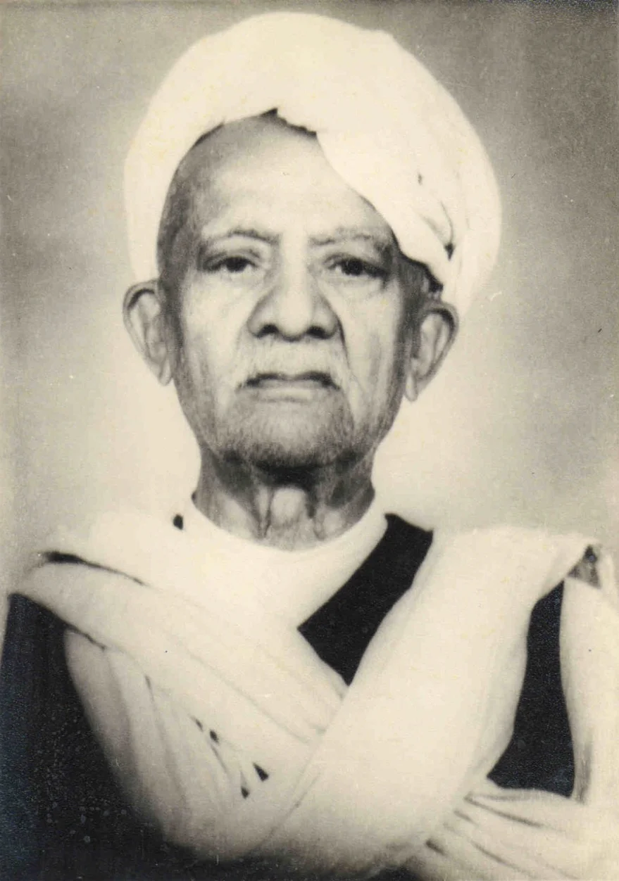 Param Pujya Bapuji — Shree Raj Saubhag