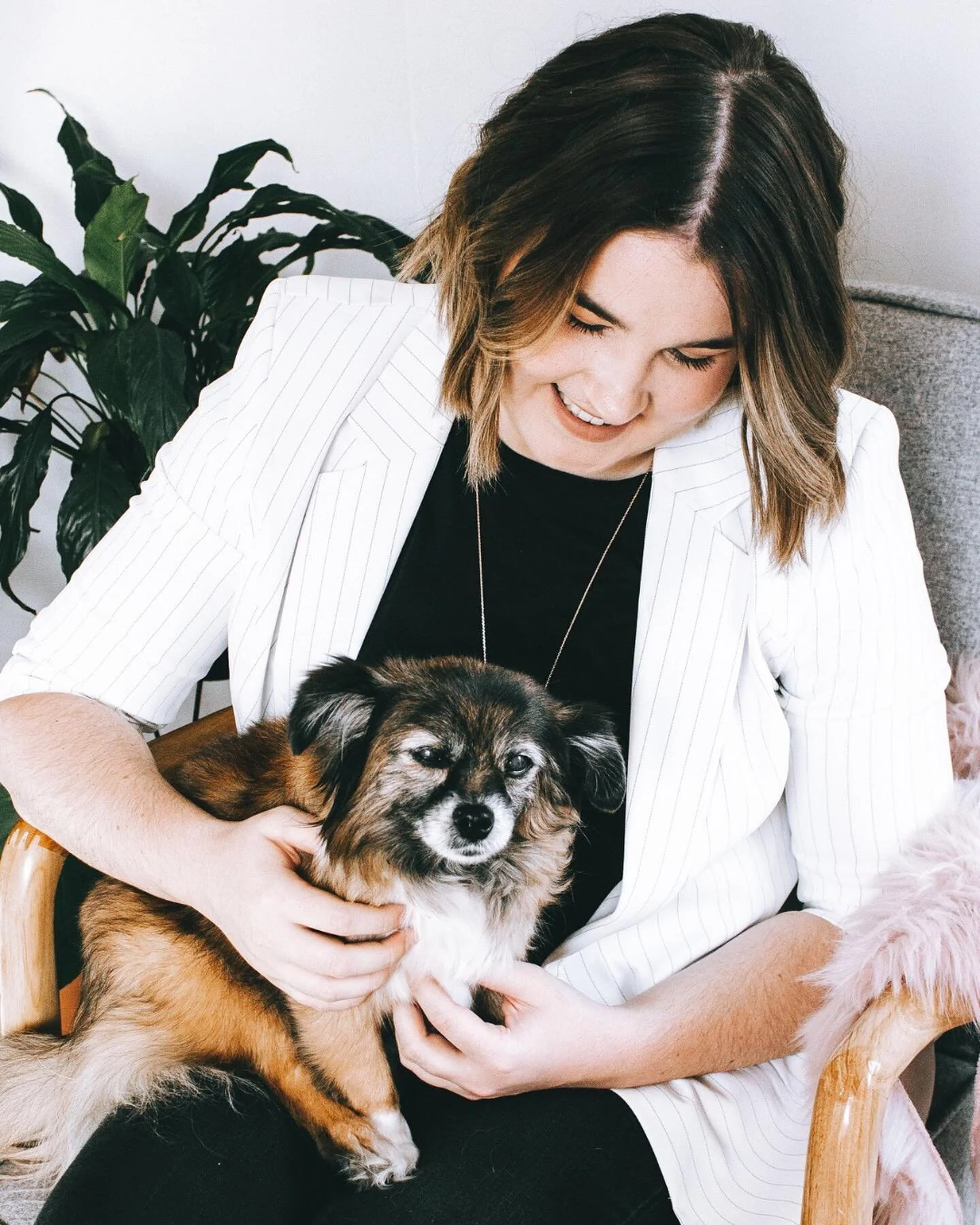 Emily Banks Creative - Branding & Graphic Design