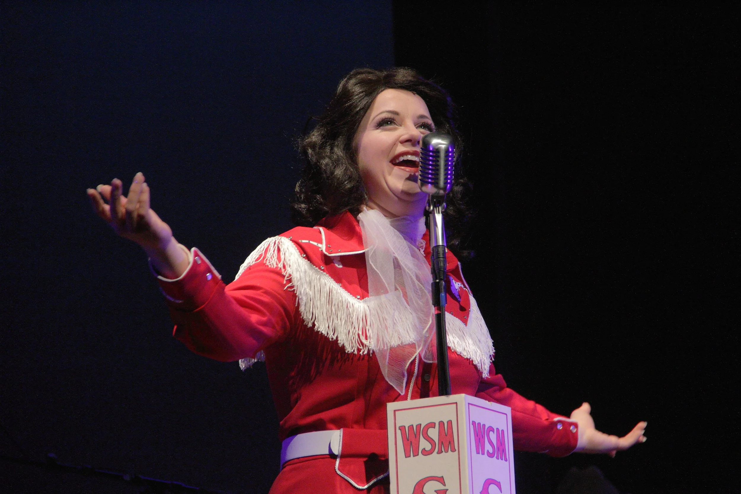 ALWAYS...PATSY CLINE Production Photos — Virginia Stage Company