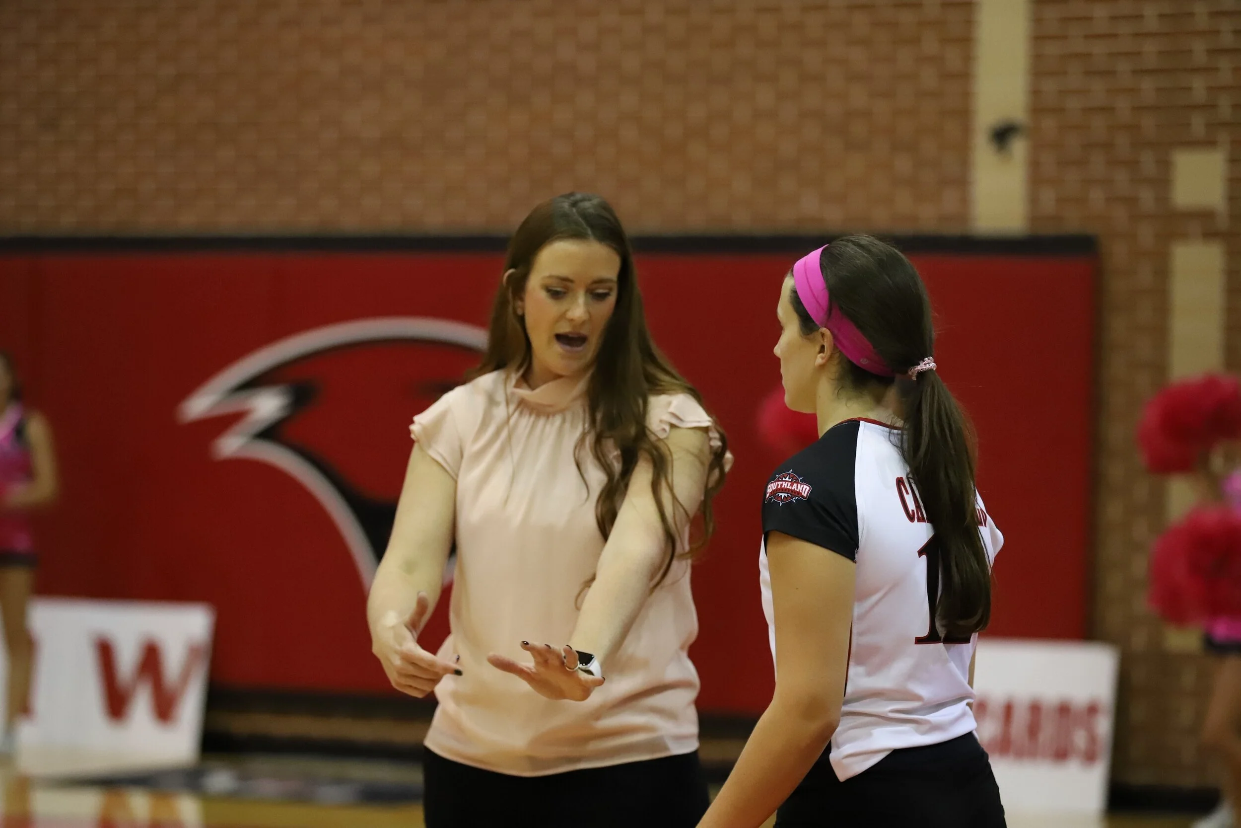 Episode 17 - Coach Samantha Dabbs Thomas of UIW Volleyball — Acanela ...