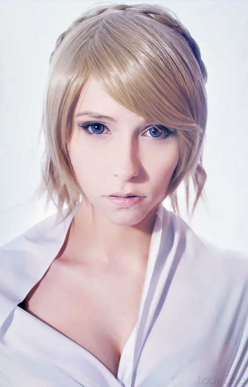 This Lunafreya Cosplay By Lady Zero Is So Accurate It's Scary — GameTyrant