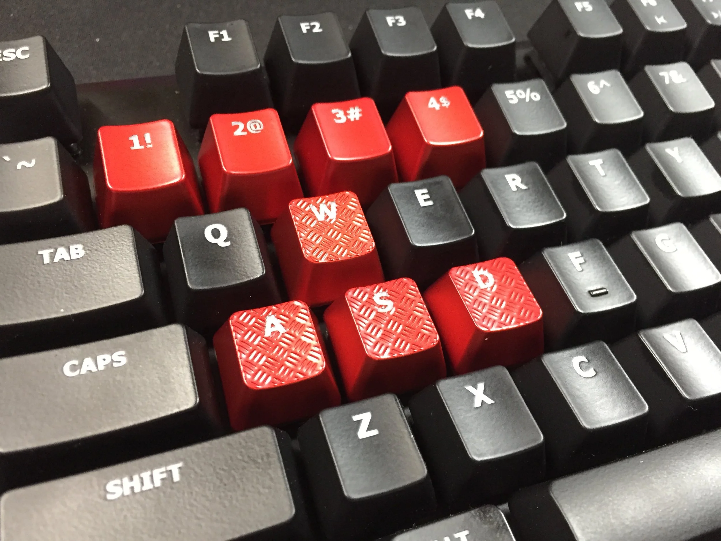 REVIEW - Hyper X Alloy Mechanical Keyboard — GameTyrant