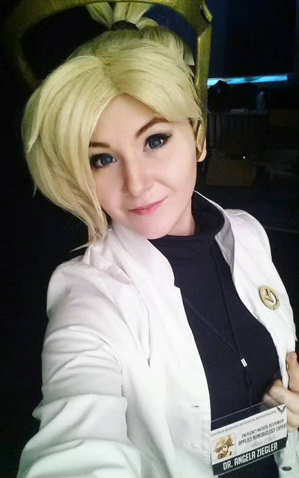 Mercy Puts On Her Stethoscope In This Awesome OVERWATCH Cosplay ...