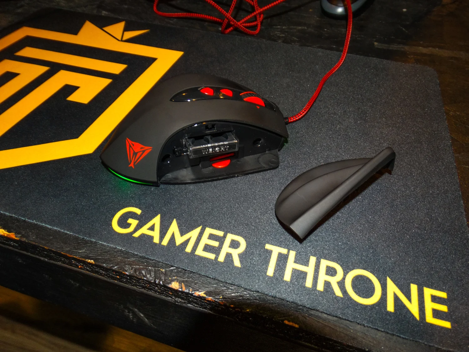 Review: Viper V560 Laser Gaming Mouse — GameTyrant