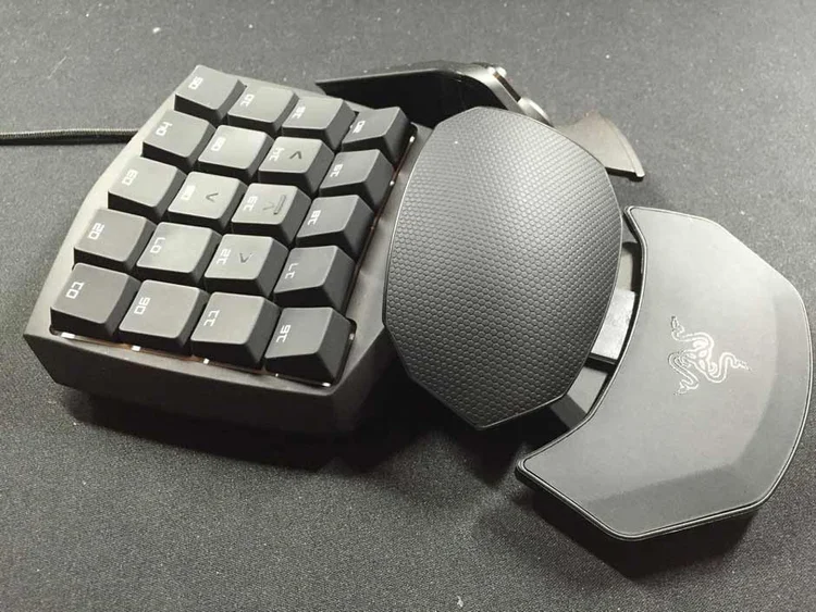 REVIEW - Razer Orbweaver Chroma Gaming Keypad — GameTyrant