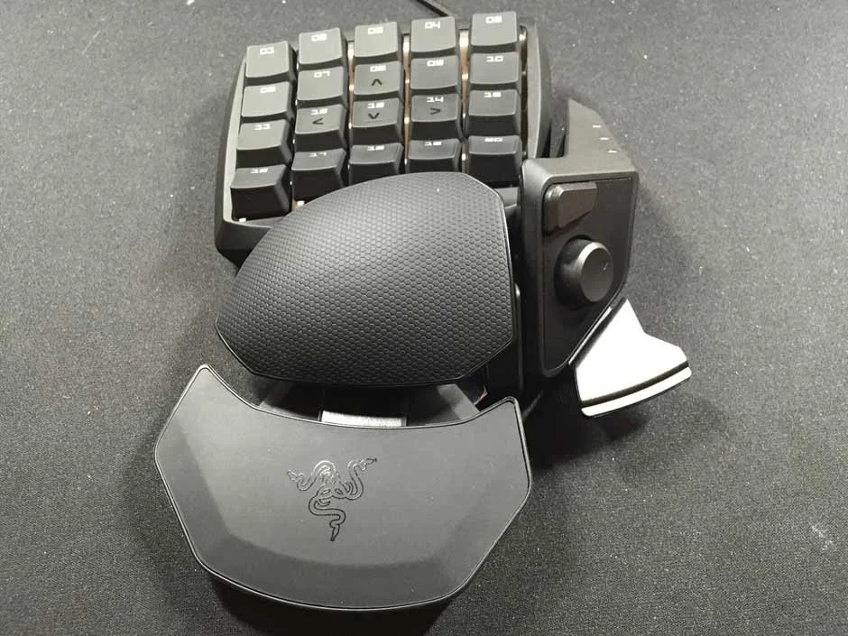 REVIEW - Razer Orbweaver Chroma Gaming Keypad — GameTyrant