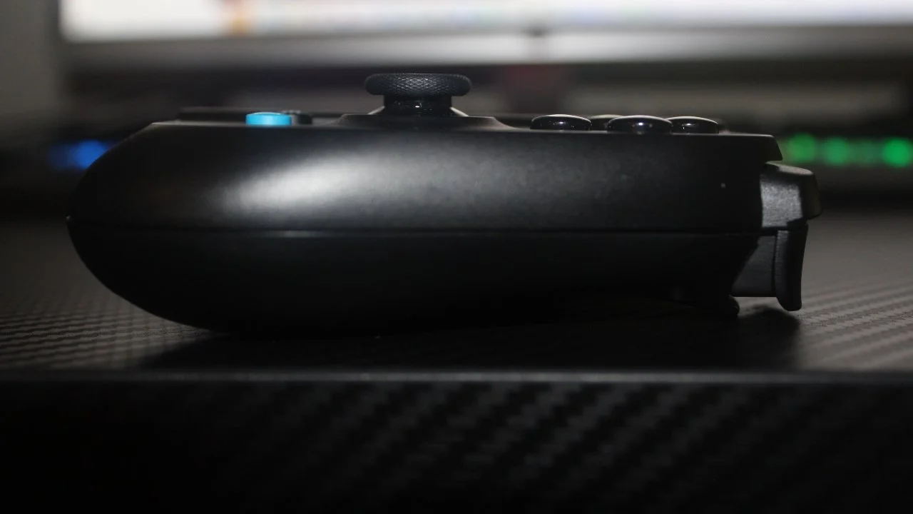Gamevice Flex Review: Convenience And Quality All-In-One Package ...