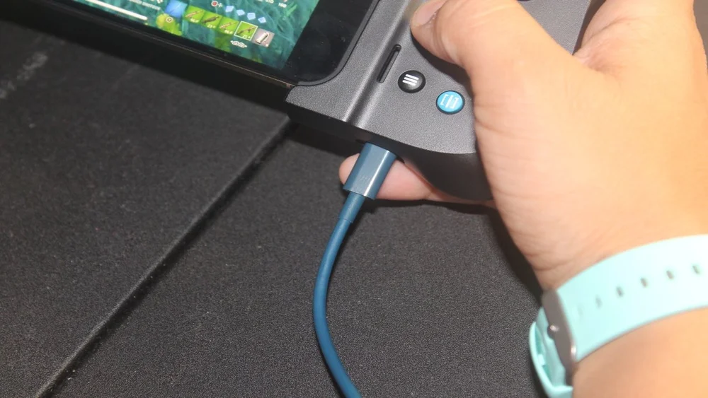 Gamevice Flex Review: Convenience And Quality All-In-One Package ...