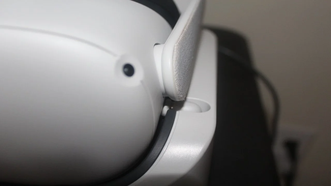 Turtle Beach Fuel VR Meta Quest 2 Charger Review: Compact And ...