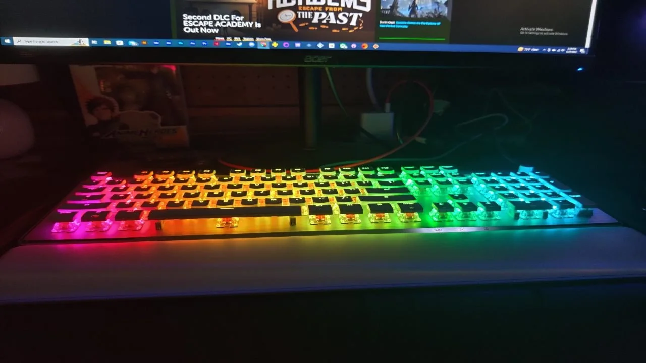 Vulcan II Mechanical Keyboard Review: The Word Future Never Felt More ...