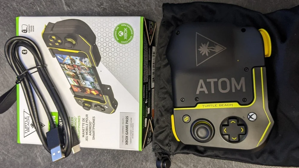 ATOM Mobile Controller Review: How Mobile Gaming Should Feel — GameTyrant