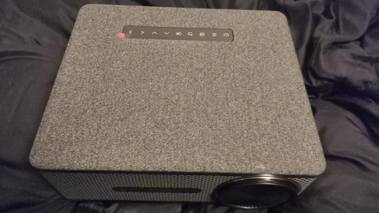 ACE K1 Projector Review: Vibrant And Versatile — GameTyrant