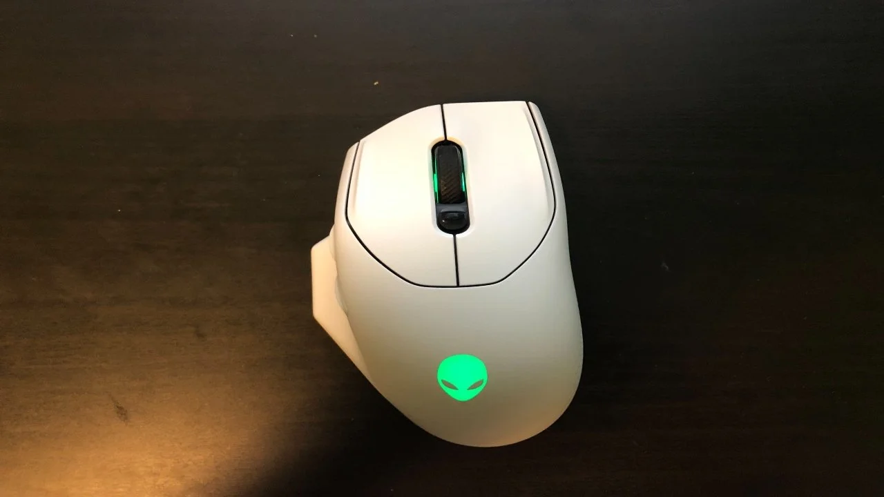 Alienware Wireless Gaming Mouse AW620M Review: Sleek And Casual ...