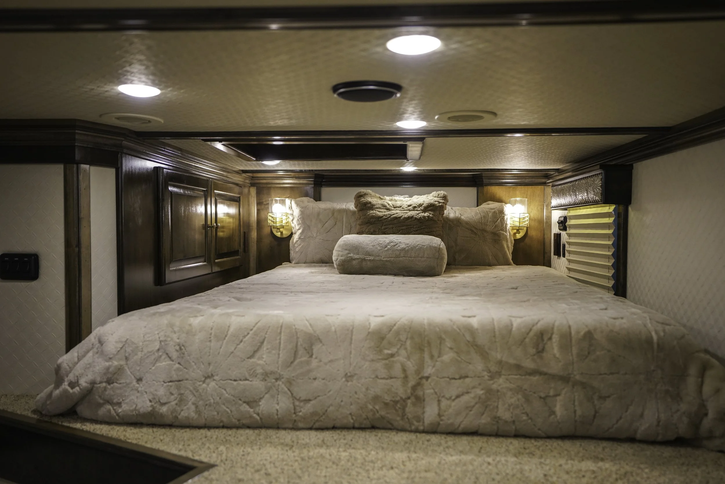 OUTLAW CONVERSIONS—Outlaw Conversions Homepage