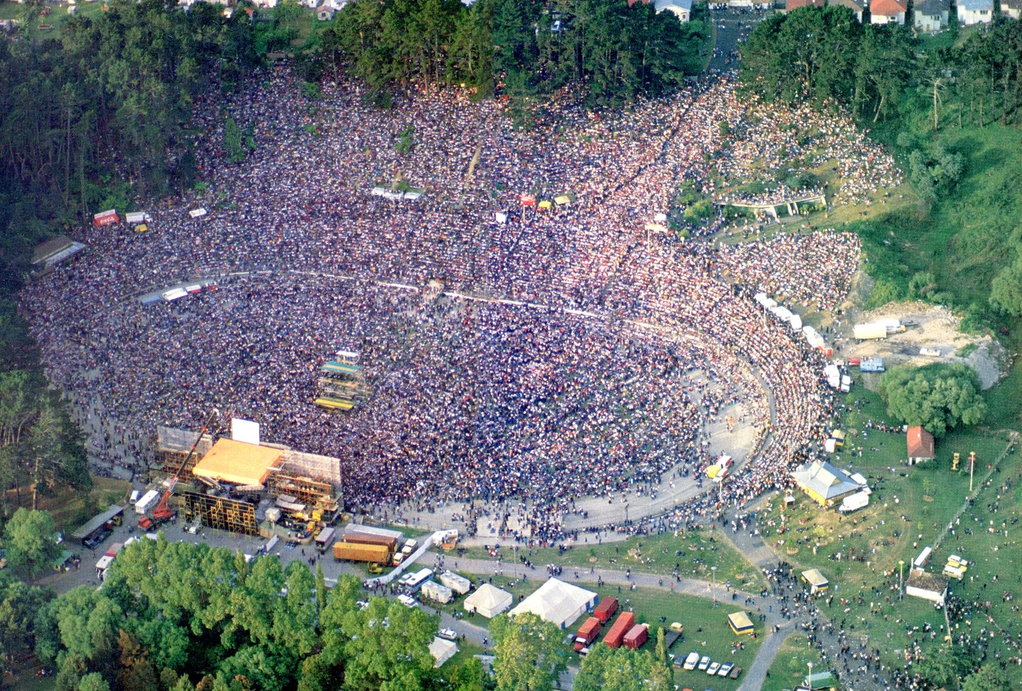 Bowie in NZ, 83 — Sam Coley