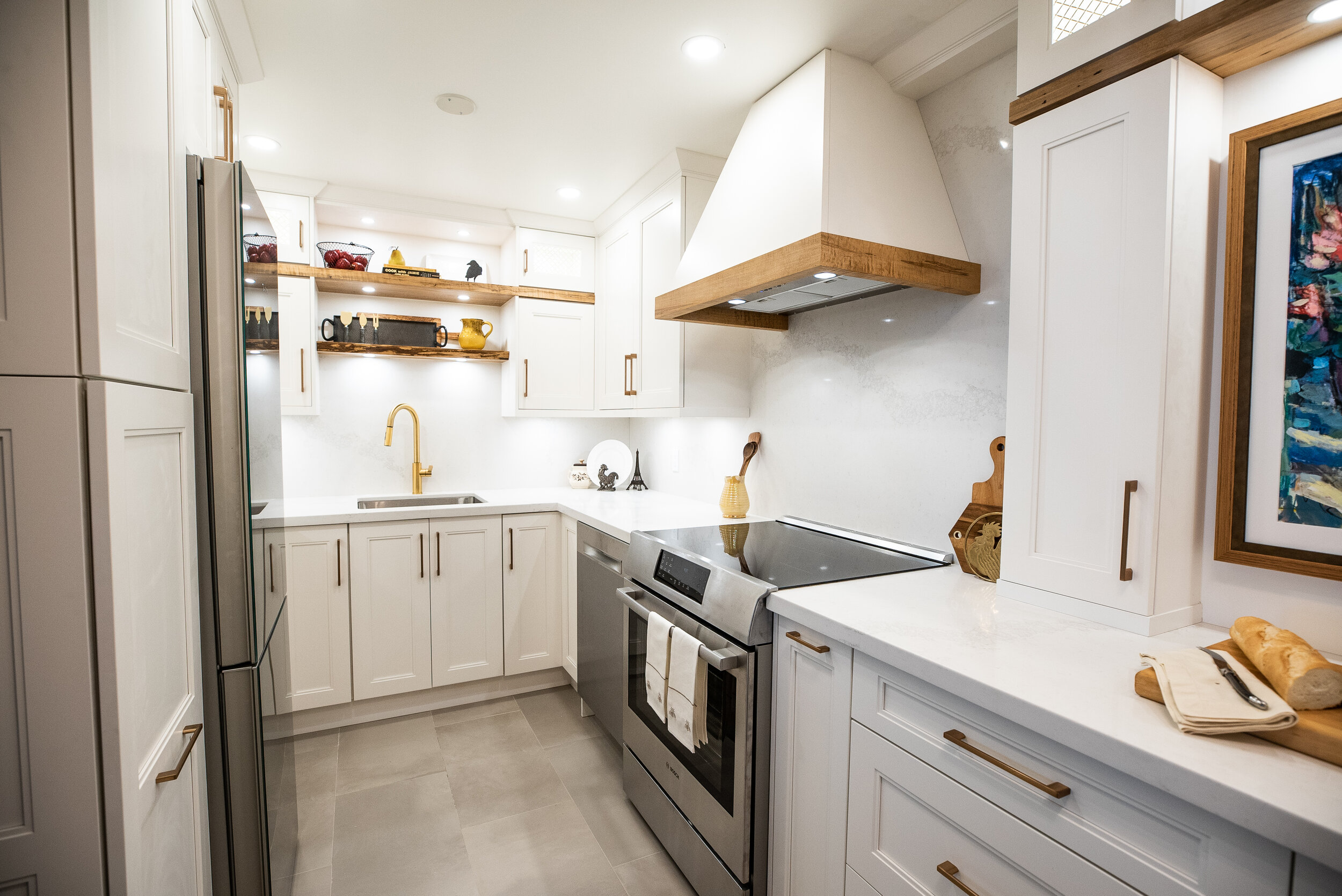 Contemporary — KITCHEN COURT