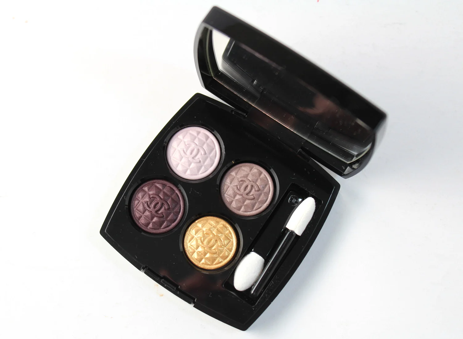 Holiday 2015: CHANEL Collection Vamp Attitude. — Beautiful Makeup Search