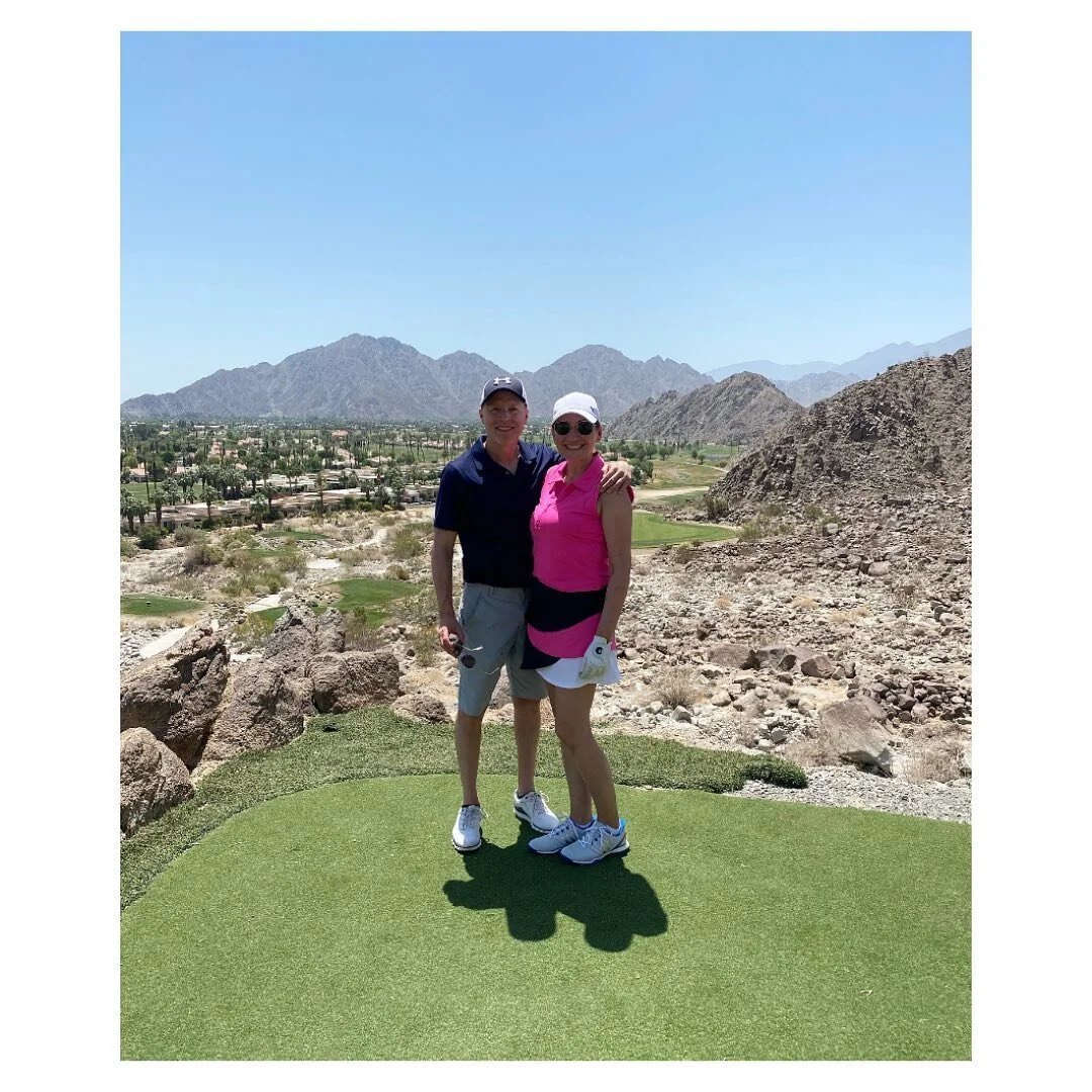 Maxi Mood — v i c k i h a l l