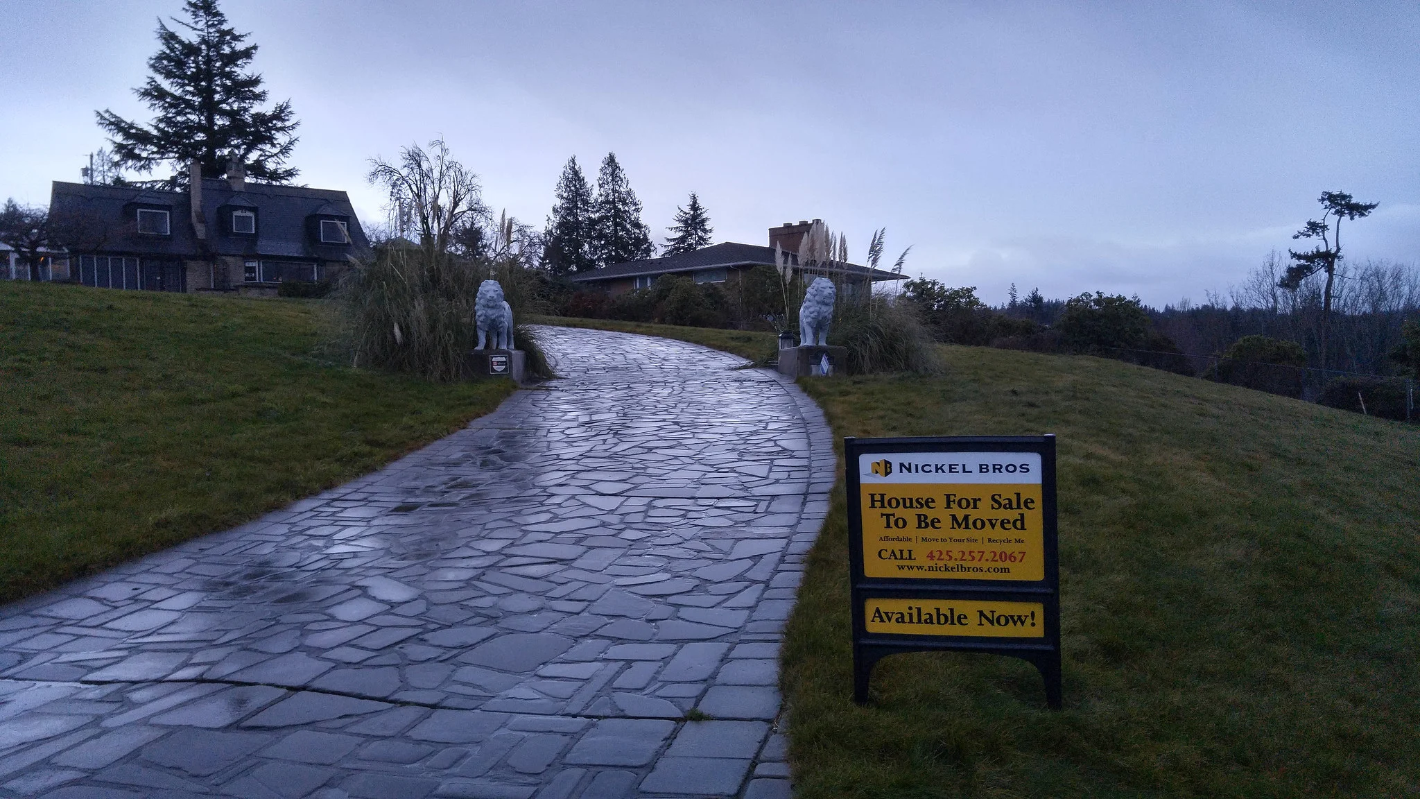 A Mansion on the Move — Live in Everett