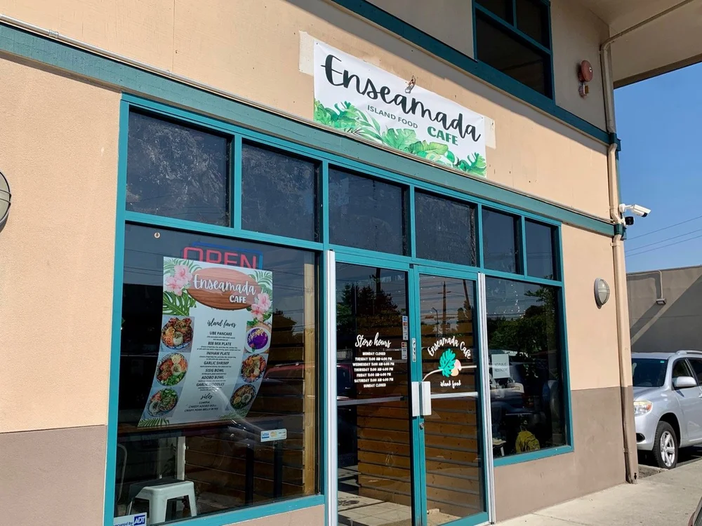 Enseamada Cafe: Everett’s New Island Favorite — Live in Everett