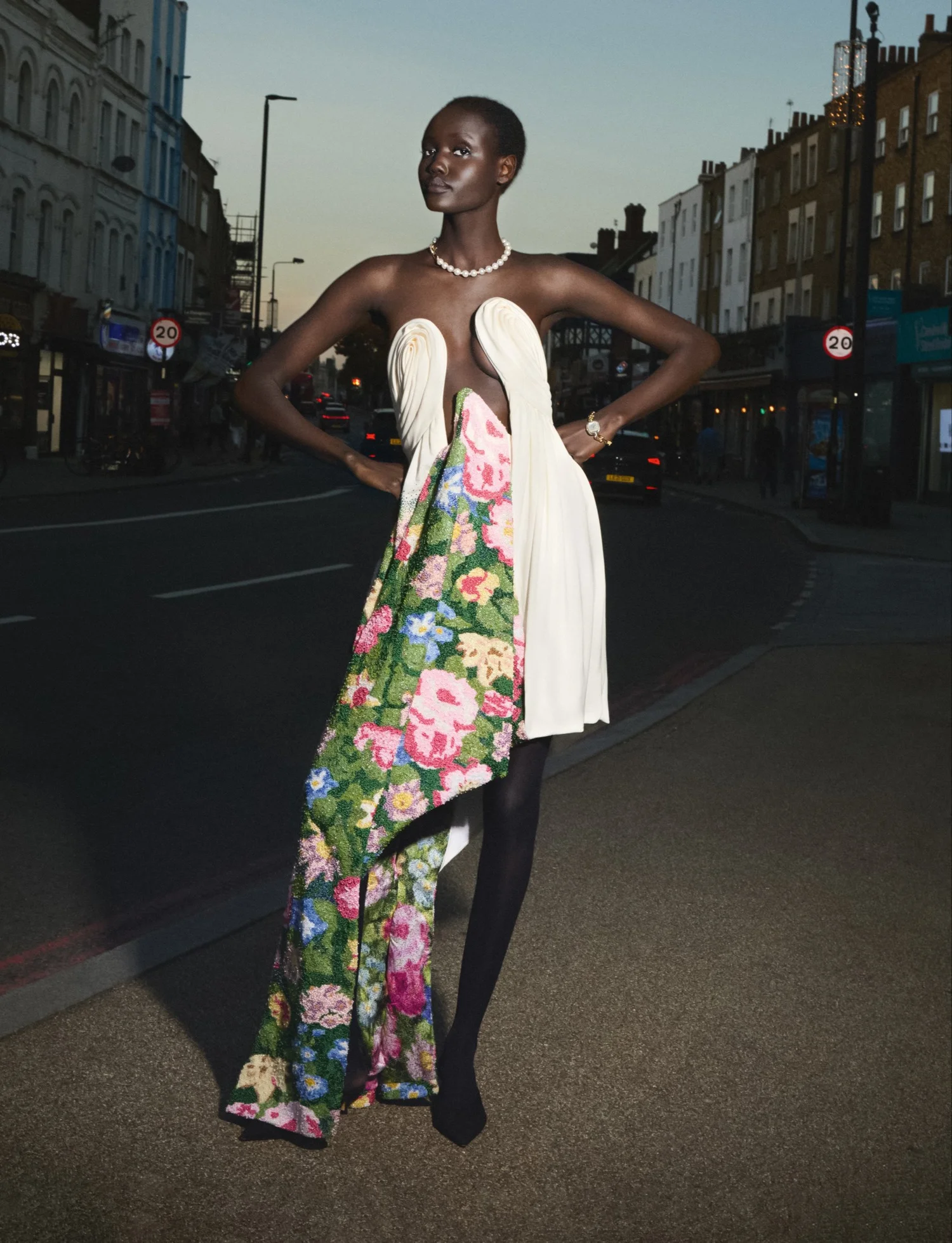 Yar Aguer in London Style Cocktail Dressing for HTSI 12/21/04 — Anne of ...