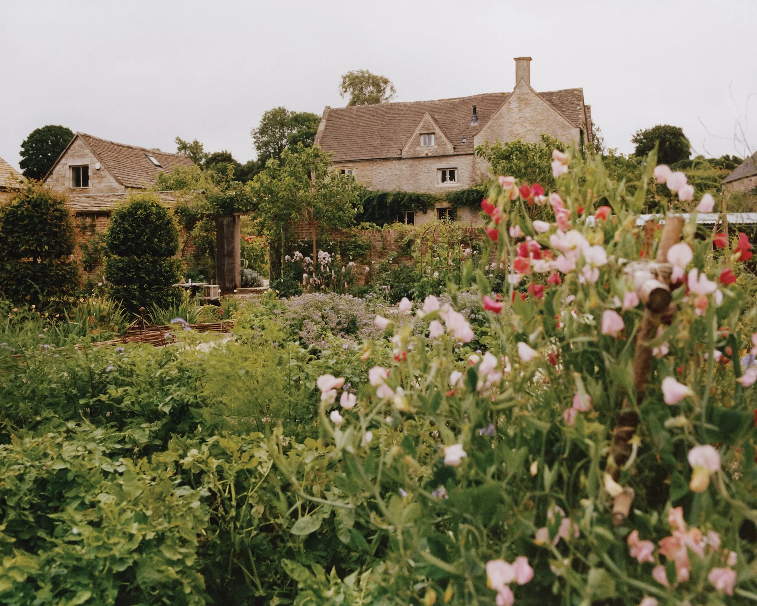 Miranda Brooks Invites Us to the Cotswolds for Vogues US and UK — Anne ...